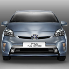 Toyota Prius 2012: nueva imagen y nuevas versiones, enchufable y familiar