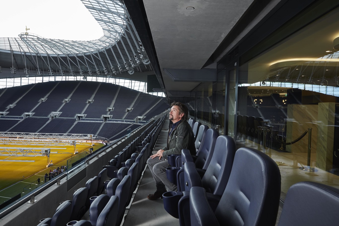 El inglés que subió una colina y bajó el edificio más alto del mundo ...