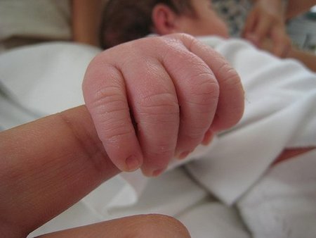 El agarre de pinza, fundamental para el desarrollo del bebé