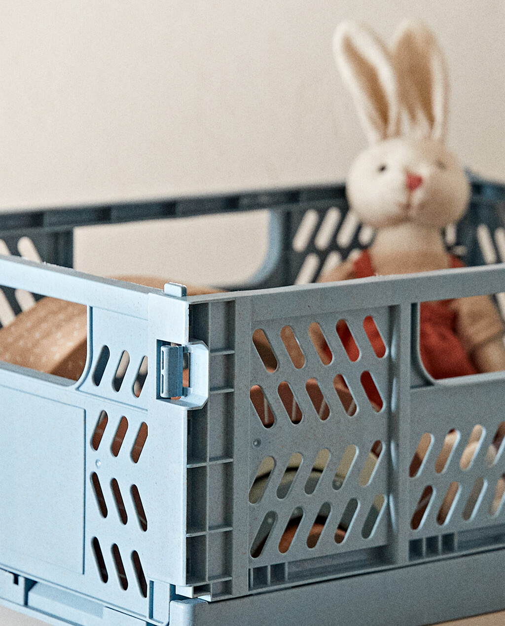 Primark tiene cajas de plástico plegables para mejorar el ...