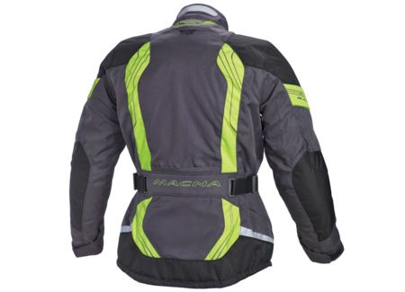 Ropa MACNA diseñada para las mujeres motoristas