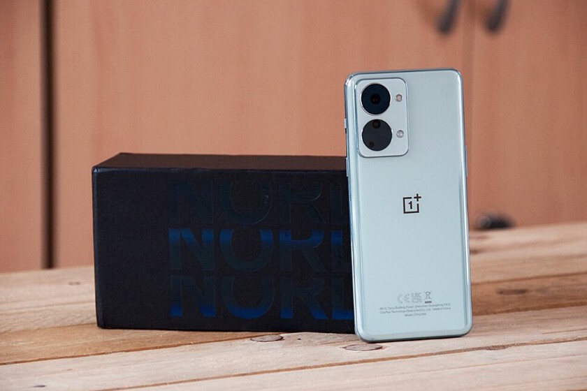 Buena cámara para fotografías y carga rápida de gama alta, el OnePlus ...