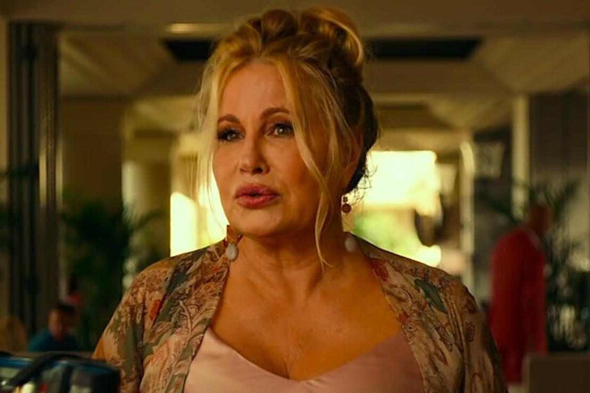 Emmy 2022: Jennifer Coolidge es la mejor actriz de reparto en una ...