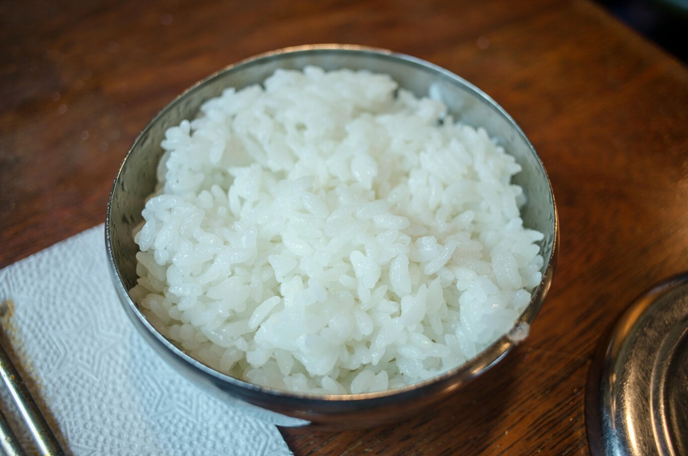 Cómo hacer arroz blanco, la receta para que quede suelto y perfecto
