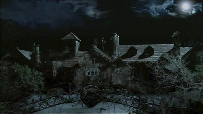 Rose Red (2002) crítica: notable serie, Stephen King hace su Maldición ...