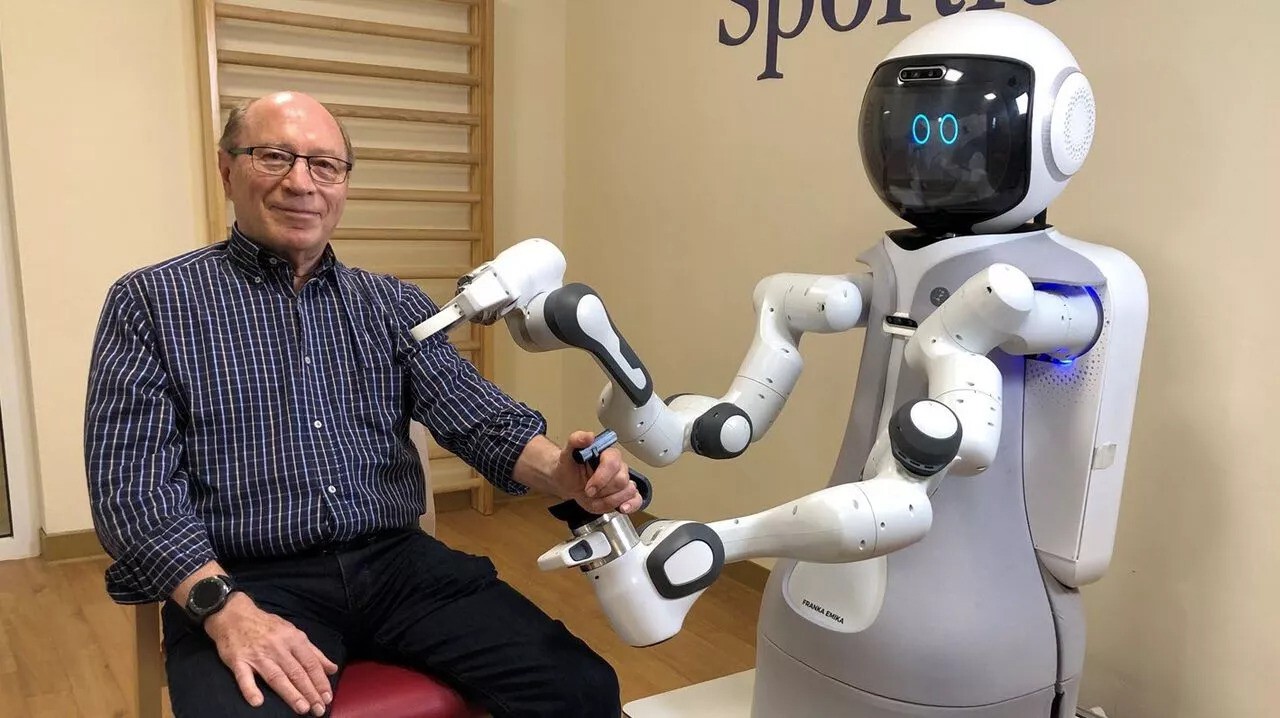 Garmi: así es el robot humanoide para cuidar a los adultos mayores a ...