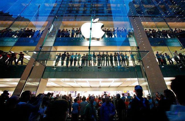 Apple ya es la empresa con mayor capitalización bursátil de la historia