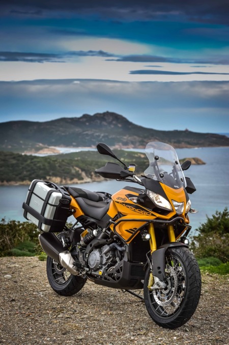 Aprilia Caponord 1200 Rally, una crossover de alta tecnología