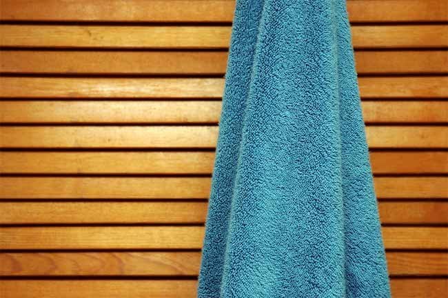 ¿Por qué es tan importante utilizar la toalla en el gimnasio?