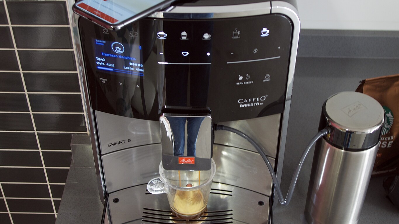 Cafeteras inteligentes: qué puedes hacer (y qué no) con las cafeteras ...