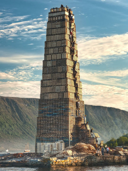 [Vídeo] Una gigantesca torre de madera...ardiendo