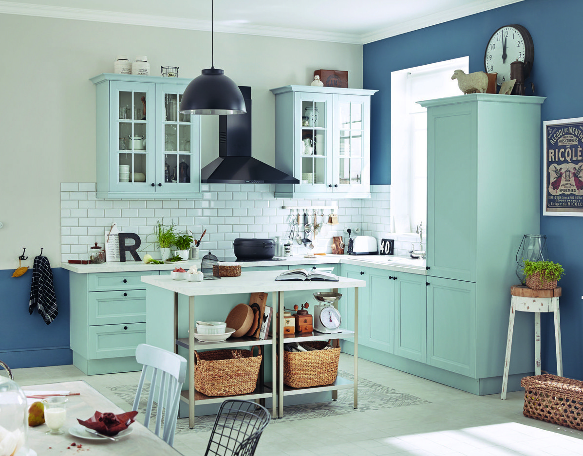 ¿Es el azul el color del 2017 para tu cocina? Todo apunta a que sí