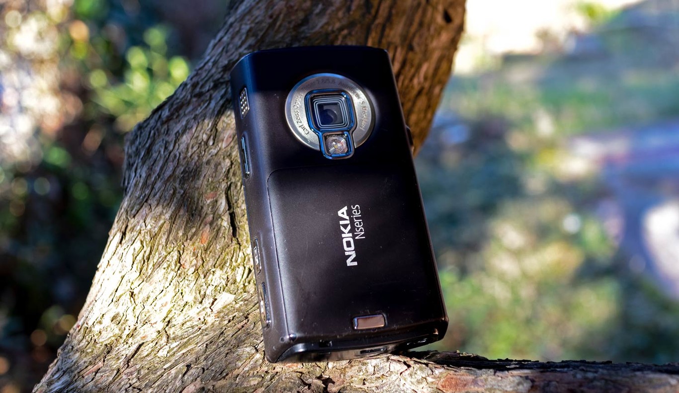 Regreso al Nokia N95: probamos el mítico smartphone que hizo sombra al ...