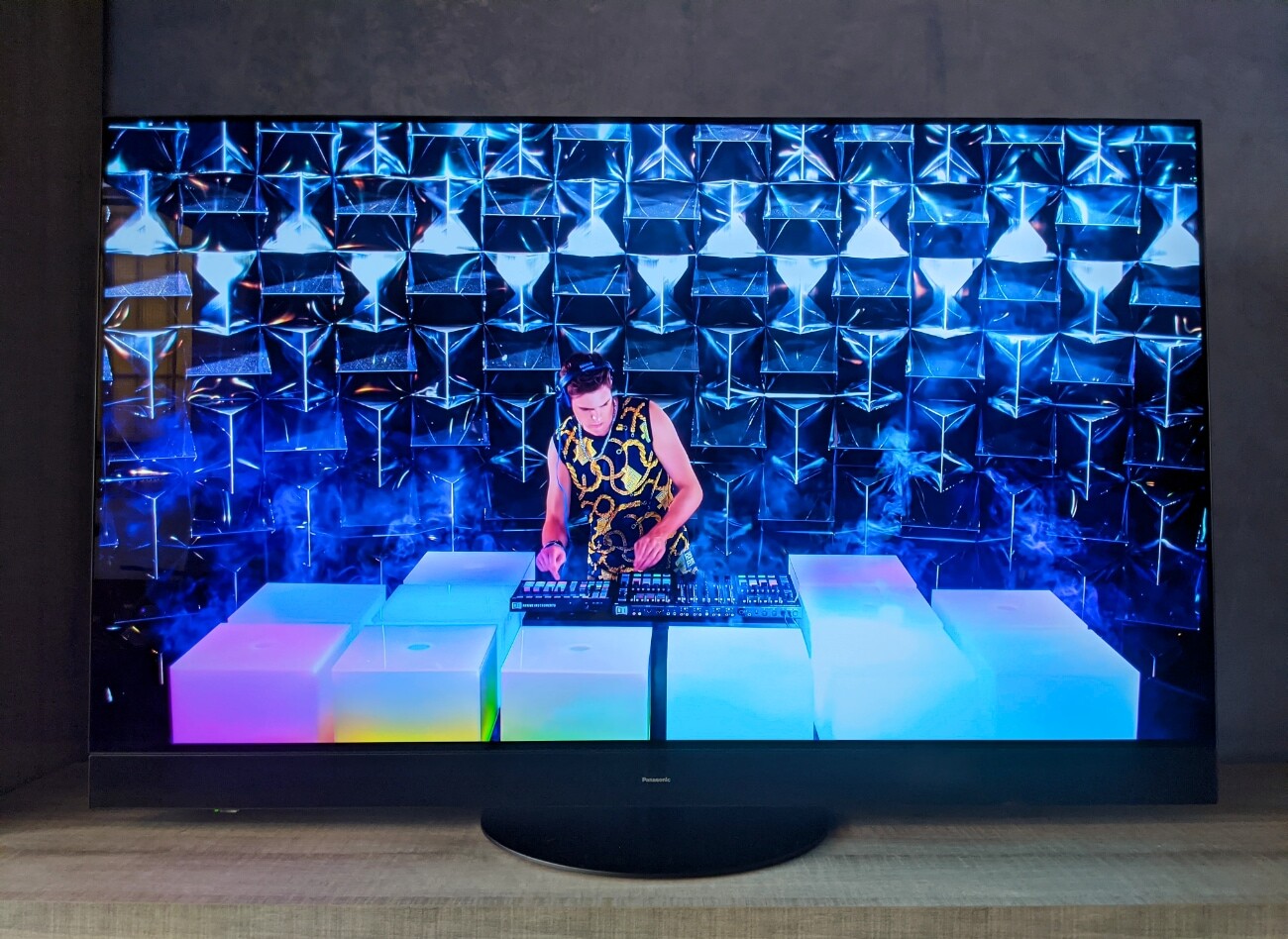 Panasonic JZ2000 OLED, análisis: review, características, precio y ...