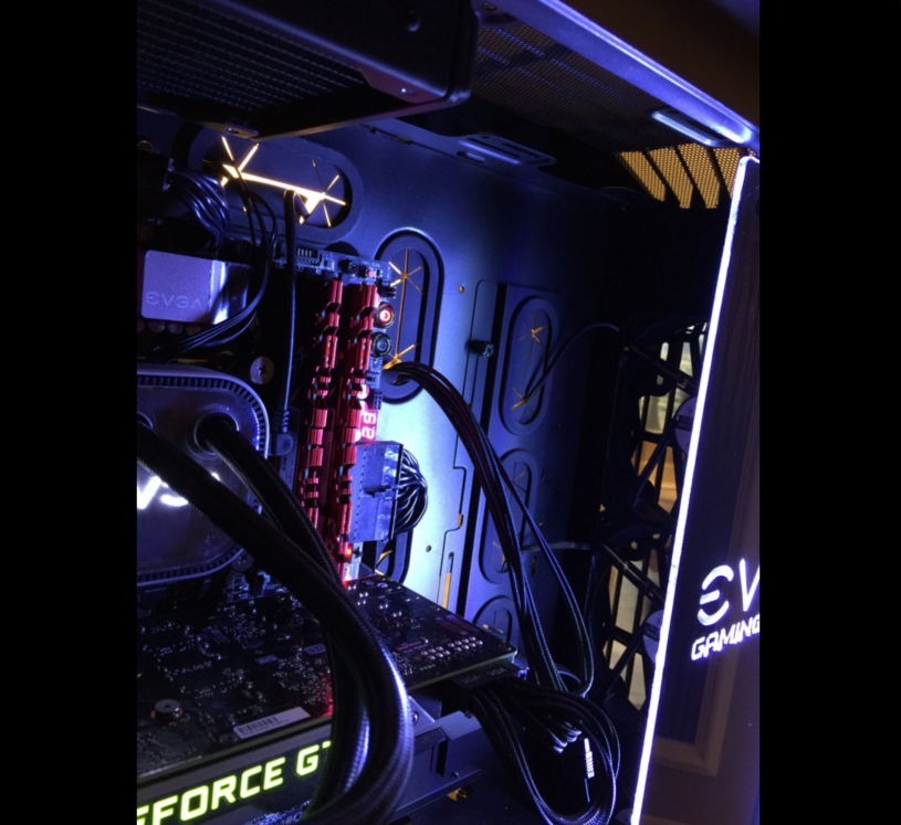 EVGA Gaming Case es el prototipo de su primer gabinete Full Tower