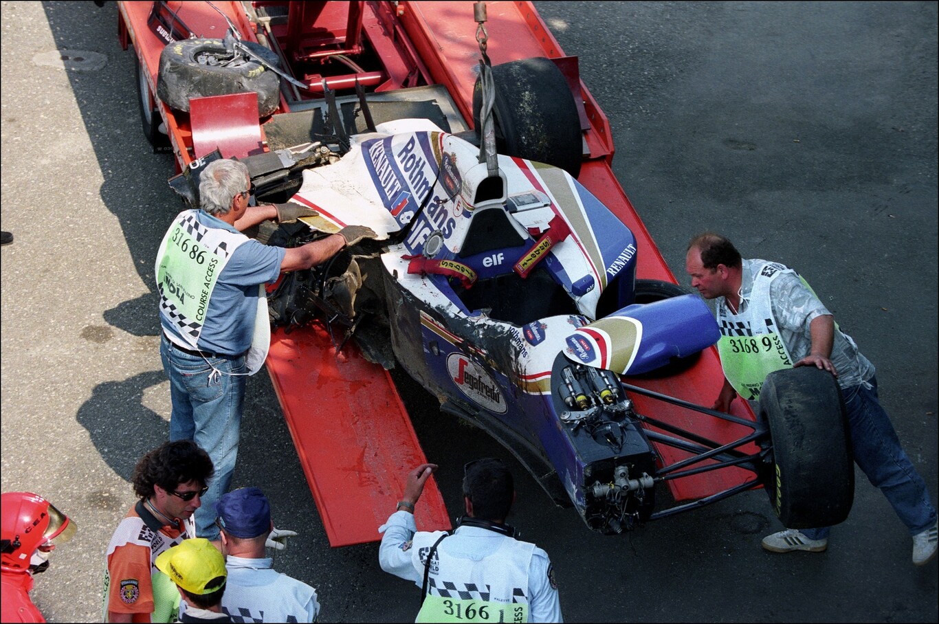 Érik Comas, el piloto de Fórmula 1 que no pudo salvar la vida de Ayrton ...