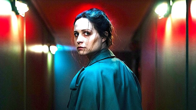 'Censor' (2021) crítica: una brutal pesadilla febril firmada por una autora total