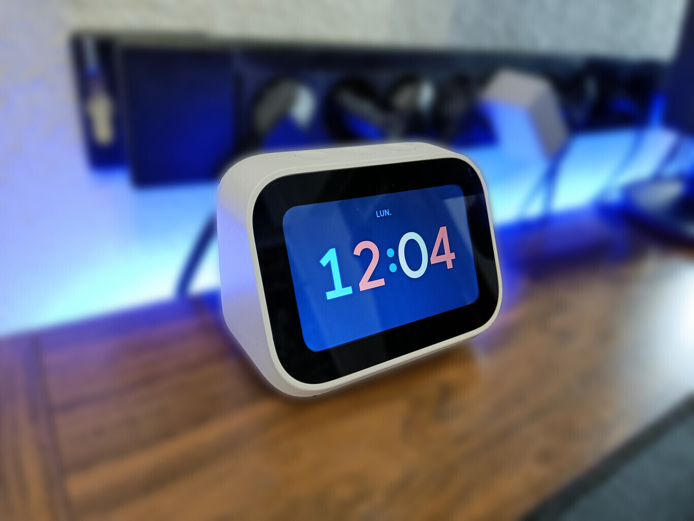 El Mi Smart Clock, el despertador conectado de Xiaomi, ahora a mitad de ...