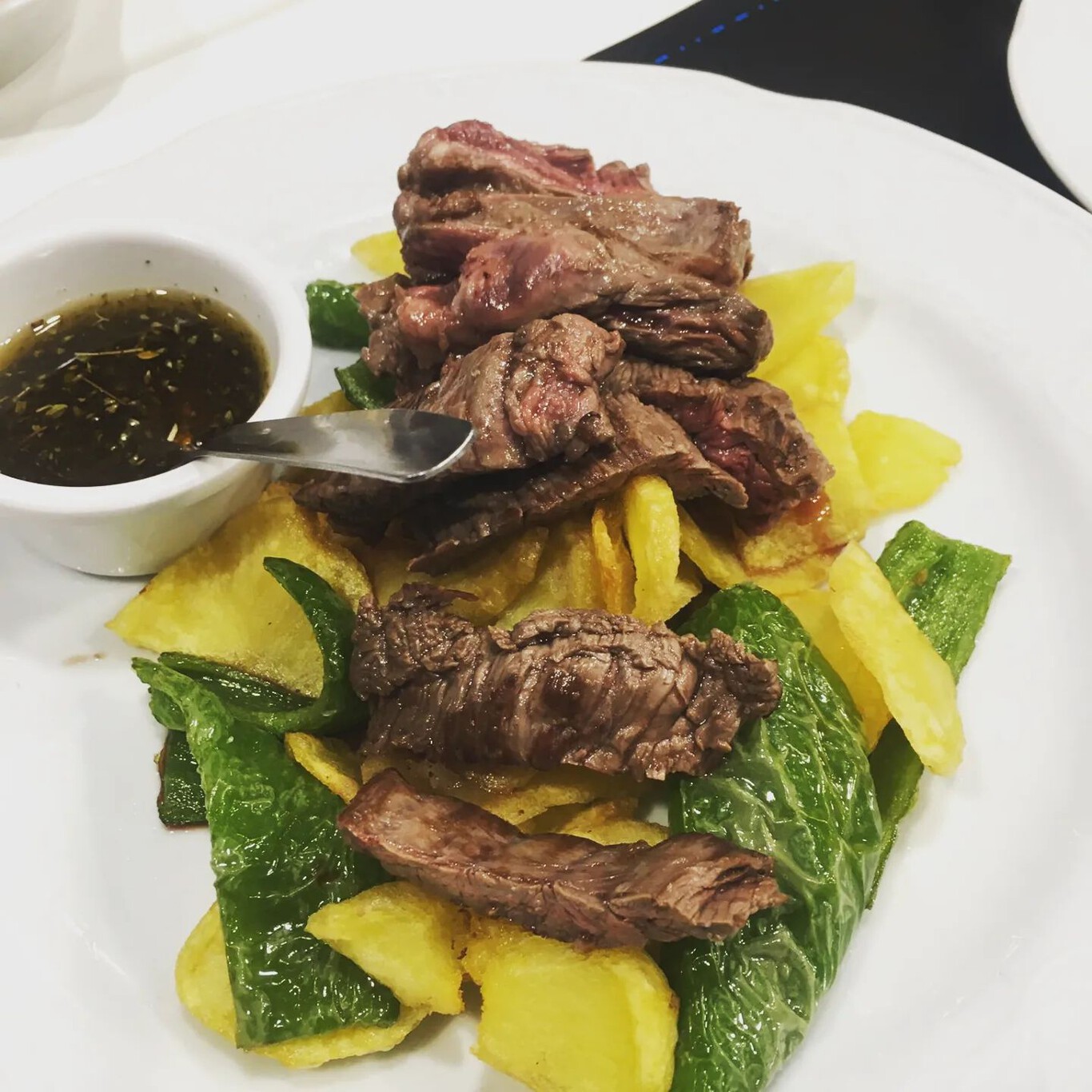 Tres restaurantes para comer bien en Valencia sin dejarte un dineral