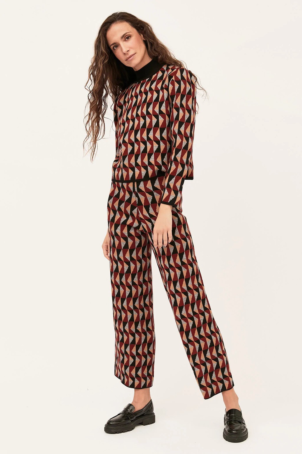 Algo Bonito ha lanzado la versión de punto de su conjunto estampado viral