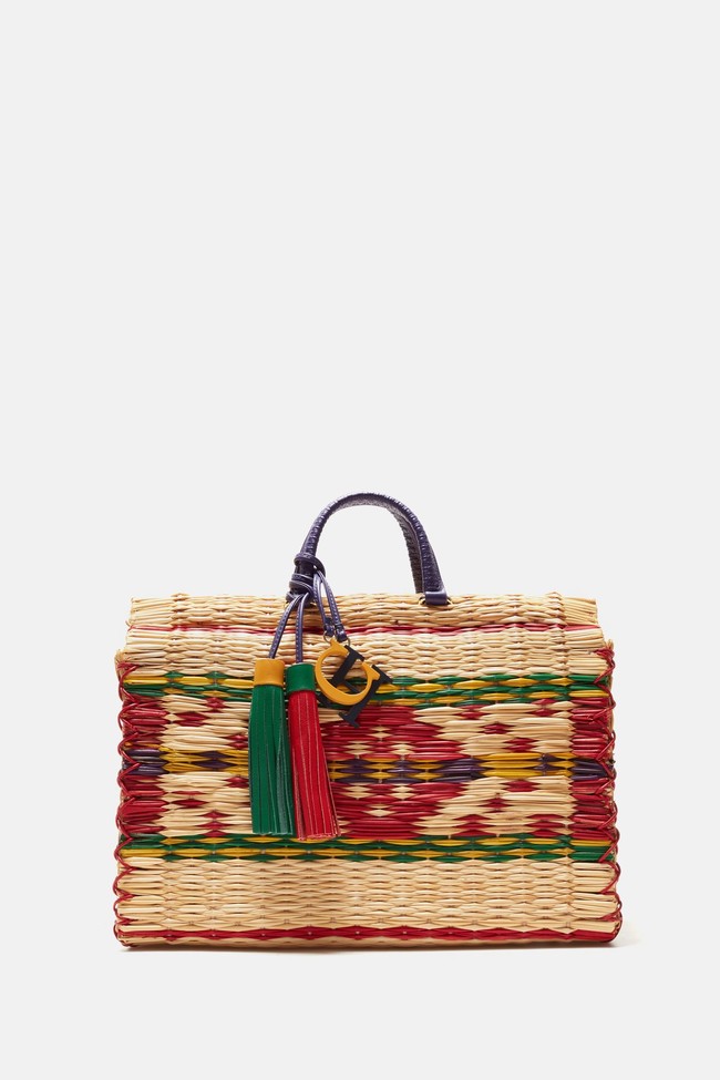 Bolsos de rafia que harán muy especiales tus looks de verano