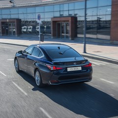 Lexus ES 300h y RC 300h 2019, prueba contacto: híbridos de lujo con ...