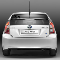 Toyota Prius 2012: nueva imagen y nuevas versiones, enchufable y familiar