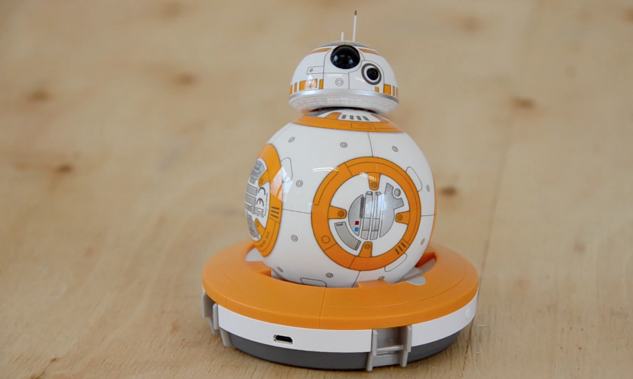 Probamos el robot BB-8 (con vídeo): un juguete irresistible si eres fan de Star Wars