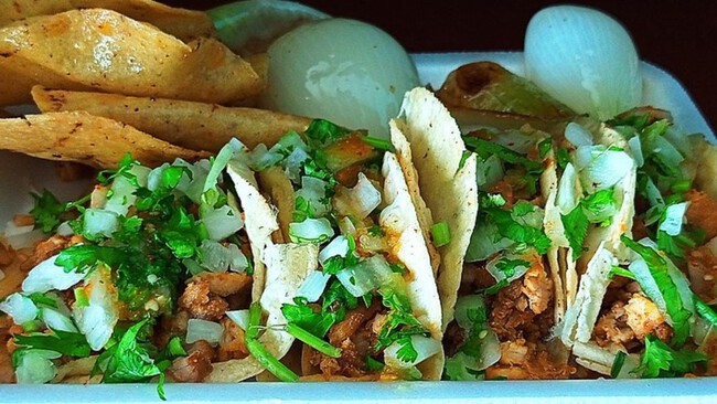Cómo hacer bistec de cerdo enchilado o adobado para tacos, sopes y tus ...