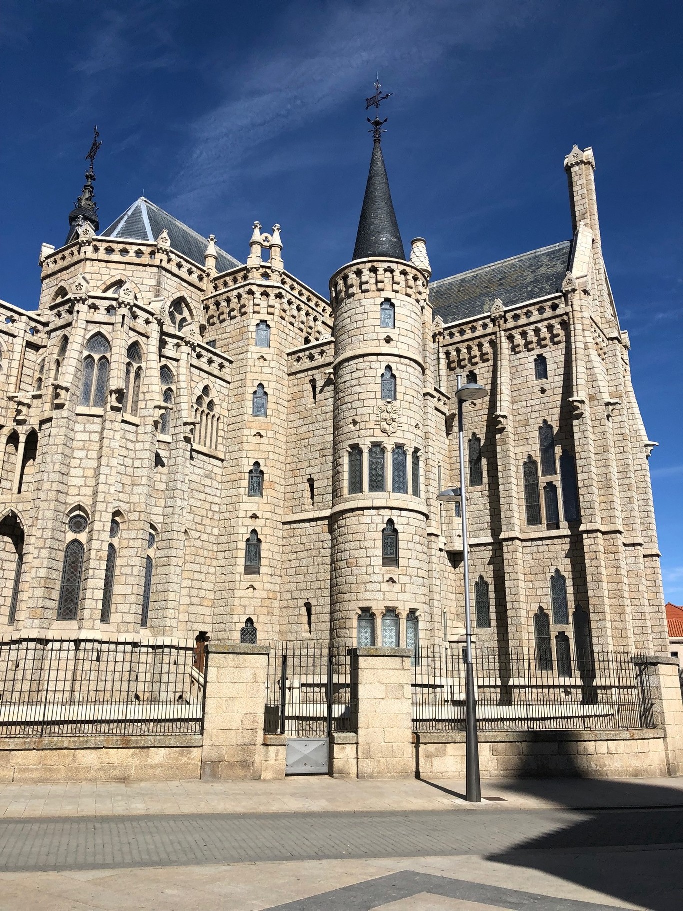 El Palacio episcopal de Gaudí en Astorga