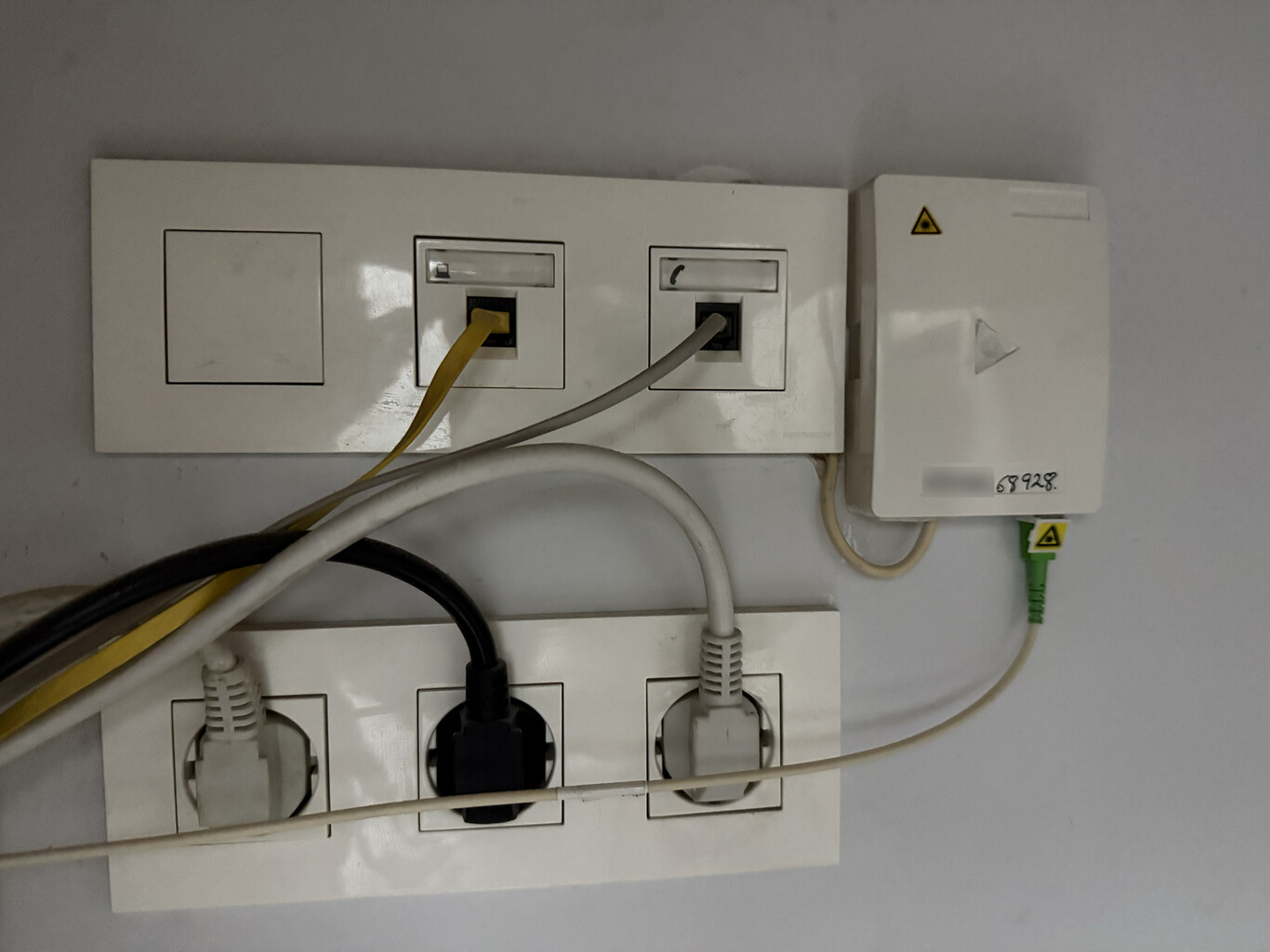 El número que aparece en la roseta de tu conexión de fibra no está por gusto. Para esto sirve y ...