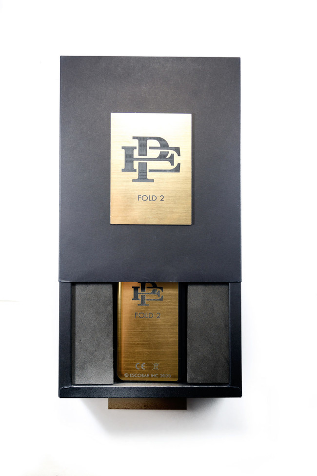 El hermano de Pablo Escobar tiene un nuevo smartphone plegable ...