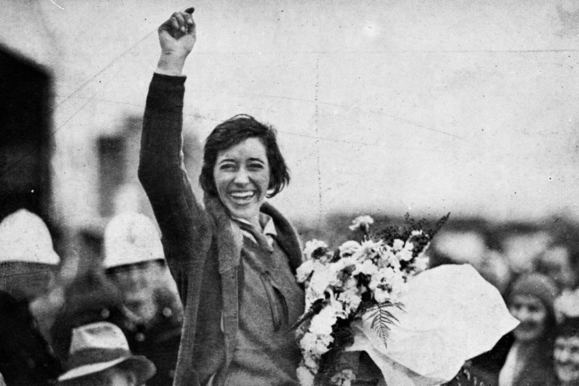 El increíble viaje de Amy Johnson: 15.000 km, 19 días y un mundo por ...