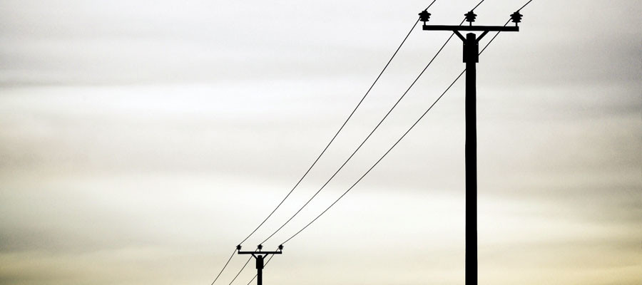 Uso de postes de CFE inhibirá despliegue de redes de telecom