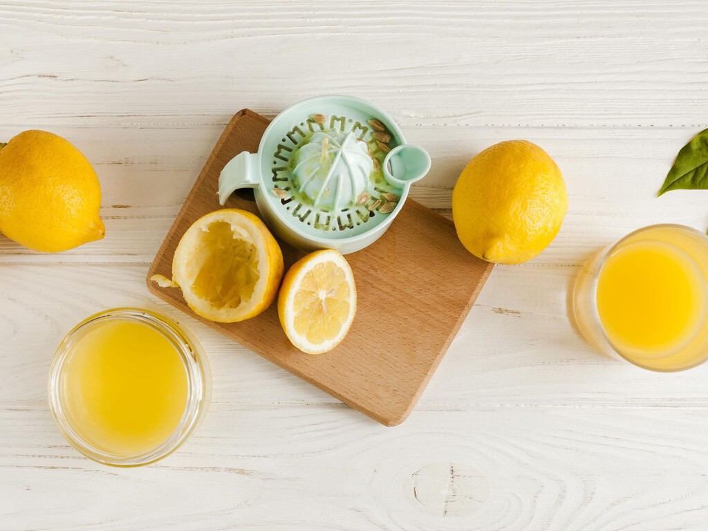 Zumo de limón: propiedades, beneficios, valor nutricional y recetas ...
