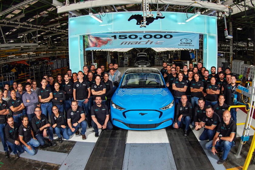 Ya se produjeron 150,000 Mustang Mach-E en la planta de Ford de ...