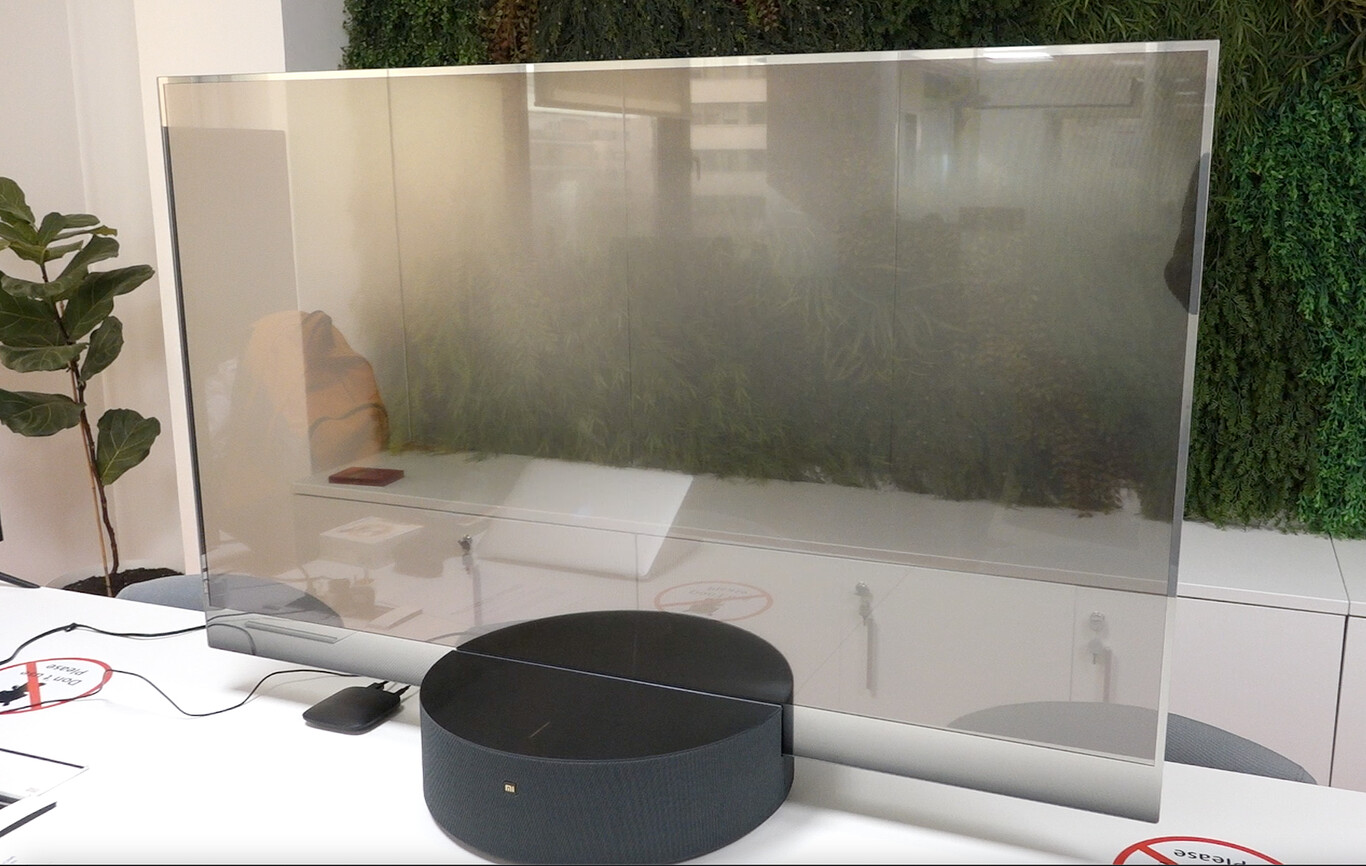Xiaomi Mi TV LUX Transparent Edition, opiniones tras primera toma de ...