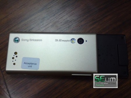 Primeras imágenes del Sony Ericsson G705