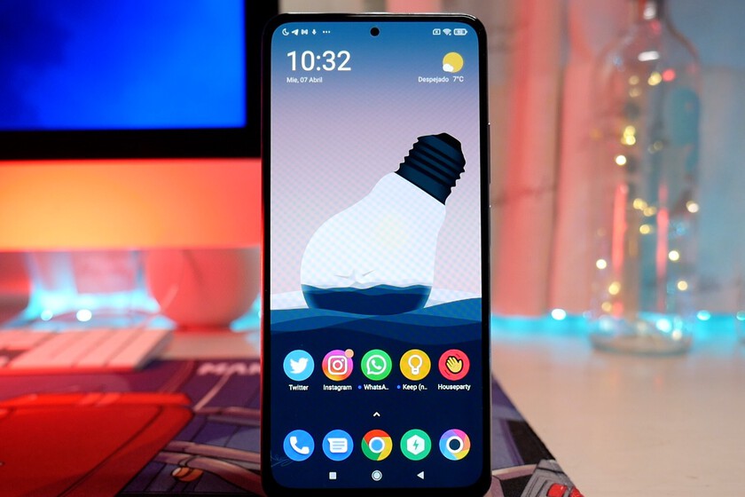 Snapdragon 870, panel AMOLED a 120 Hz y rebaja bestial de 100 euros ...