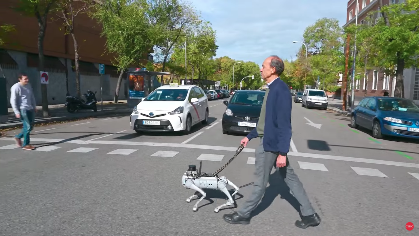 Unos investigadores del CSIC han creado un perro robot lazarillo que ...