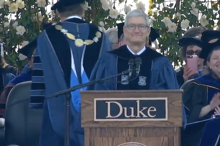 "Tenéis poder para resolver los problemas del mundo": Tim Cook da su ...