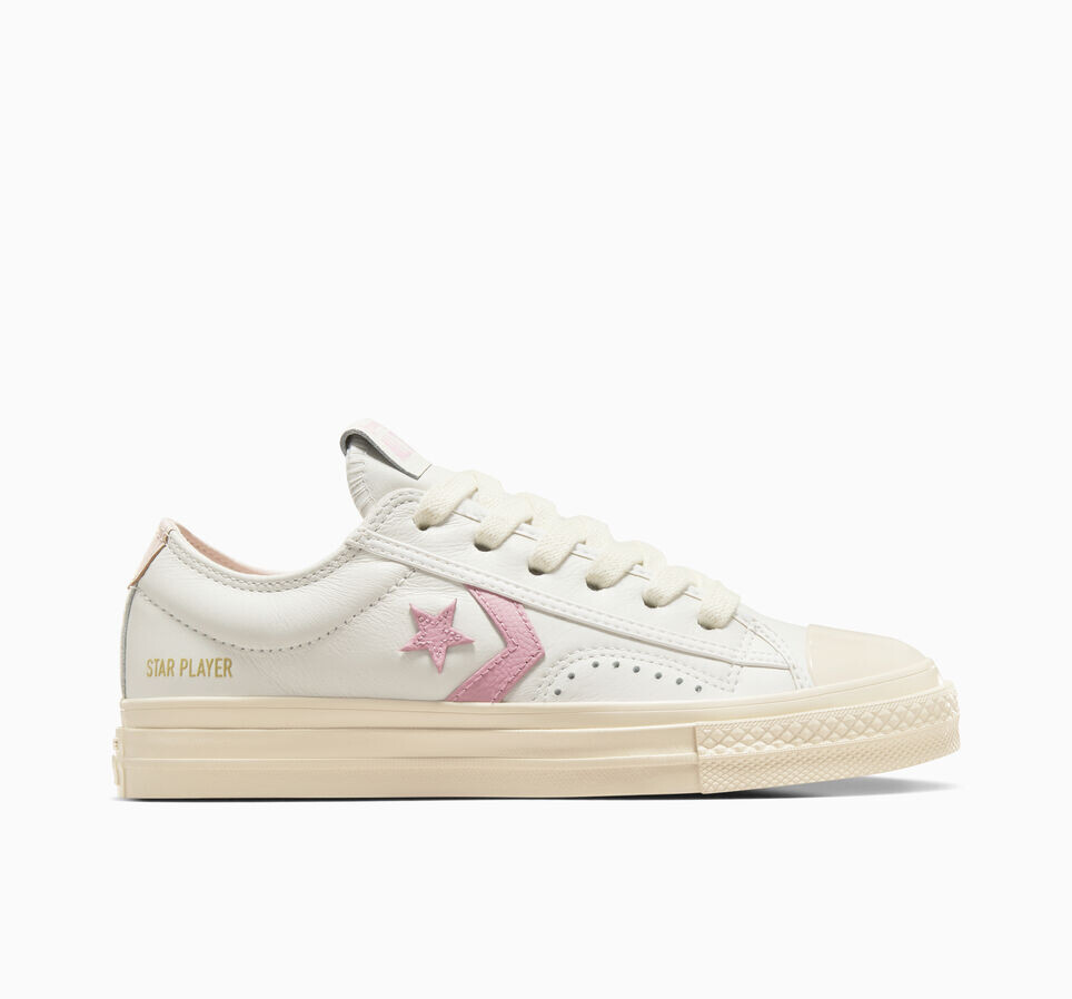 Las nuevas Converse rosas y blancas que las chicas coquette han ...