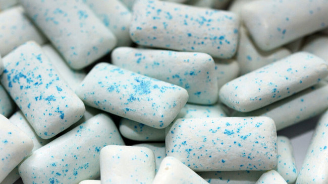 9 ventajas y desventajas de masticar chicle