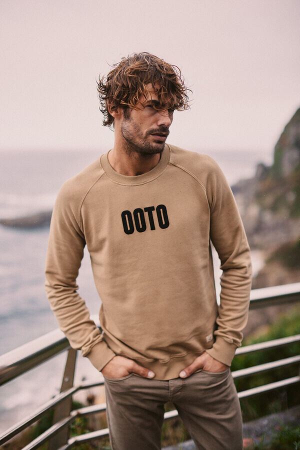 OOTO, la nueva marca de moda 100% sostenible de Andrés Velencoso con ...