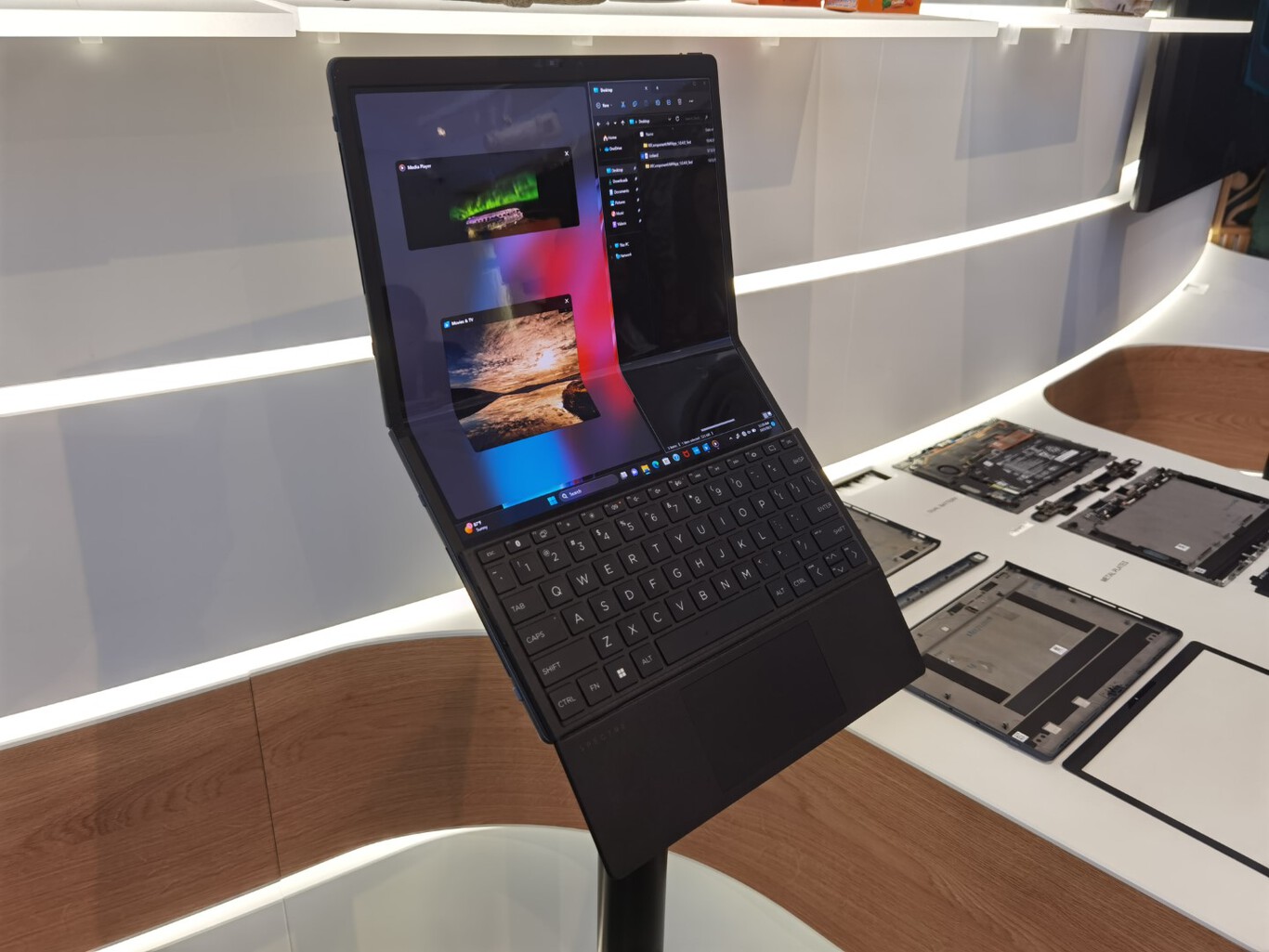 HP Spectre Foldable y HP Envy Move, primeras impresiones: sorpresa, el ...