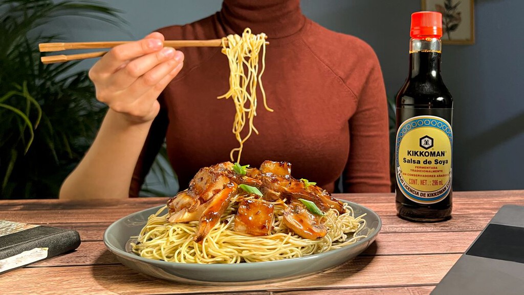 Descubre un mundo de posibilidades al cocinar: haz de la salsa de soya ...