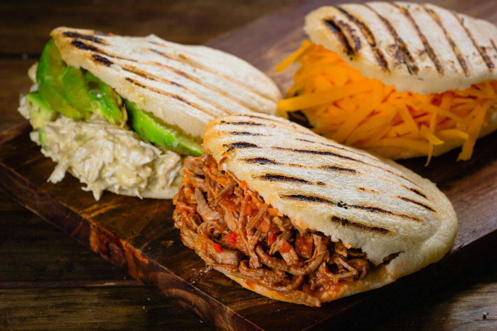 Hoy toca barbacoa con amigos: 10 ingredientes universales y 10 para ...