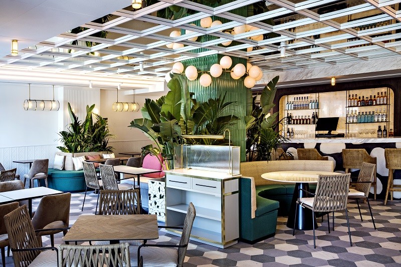 Lateral estrena restaurante en Pozuelo inspirado en el Miami de los años 20