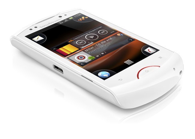Sony Ericsson Live with Walkman, un smartphone Walkman con Gingerbread