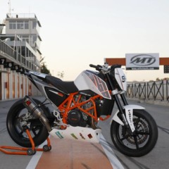 KTM 690 Duke “Track” limitada a 200 unidades. Definitivamente quiero una